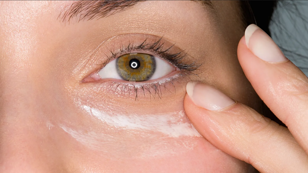 13 Best Caffeine Eye Creams, Reviewed by Dermatologists – Hudson ...